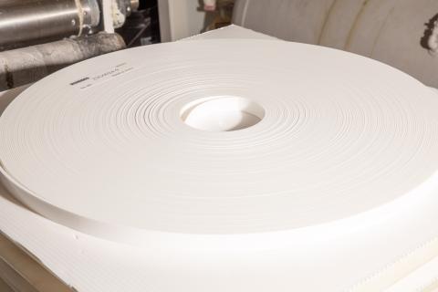 Why Cap Liners Matter in Medical & Lab Packaging | Saint-Gobain